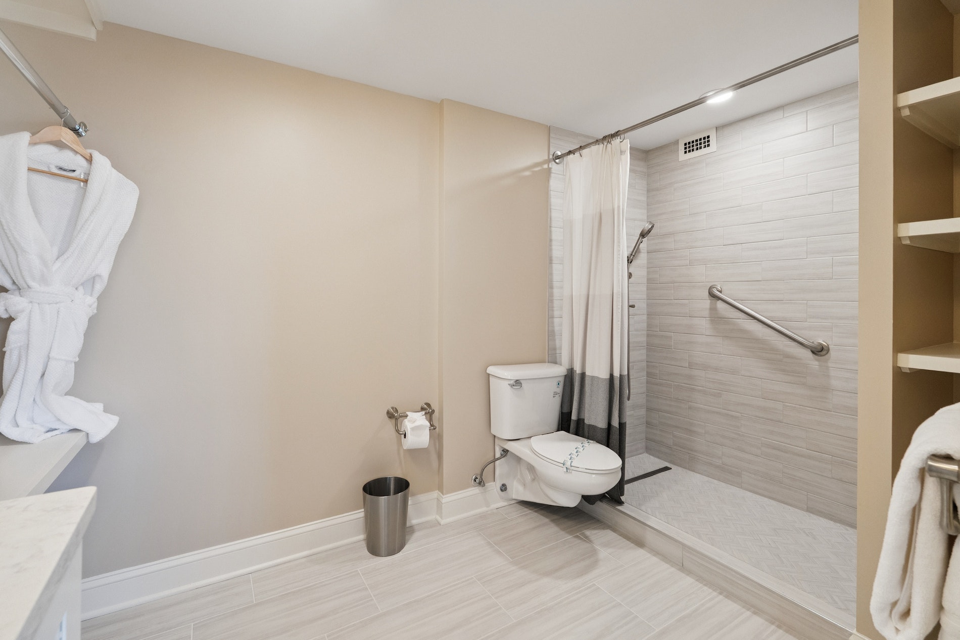 View Community Photo Gallery | Cogir of Alexandria Fillmore